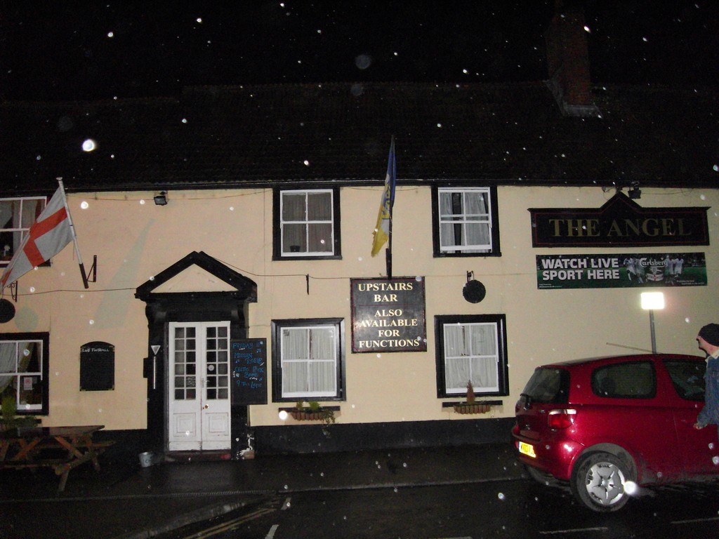 Avon Paranormal Team - Avon Paranormal Investigation of the Angle Inn